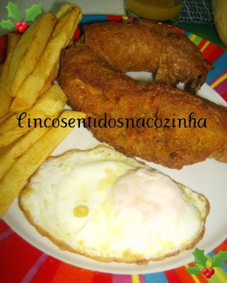 Receita de alheiras no forno com ovo e batata frita