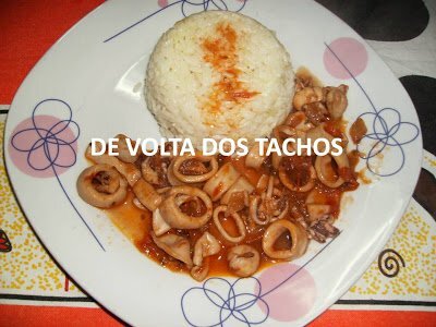 Receita de arroz branco com lulas estufadas