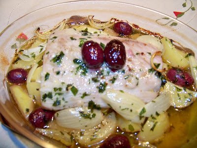 Badejo à portuguesa: receita simples e saborosa