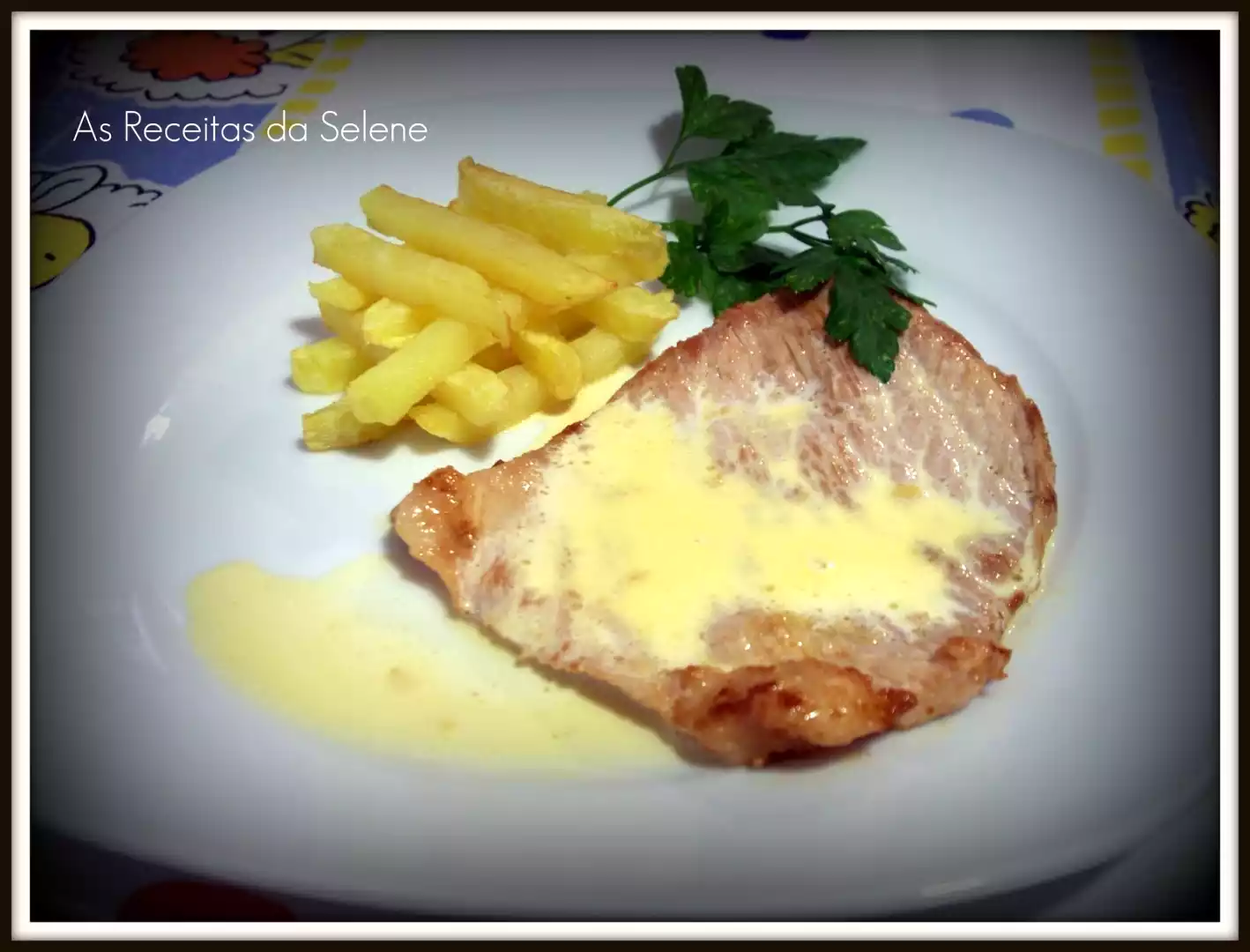 Bifes com natas: receita simples e deliciosa para o jantar