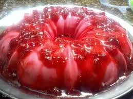 Receita de calda de morango simples e deliciosa