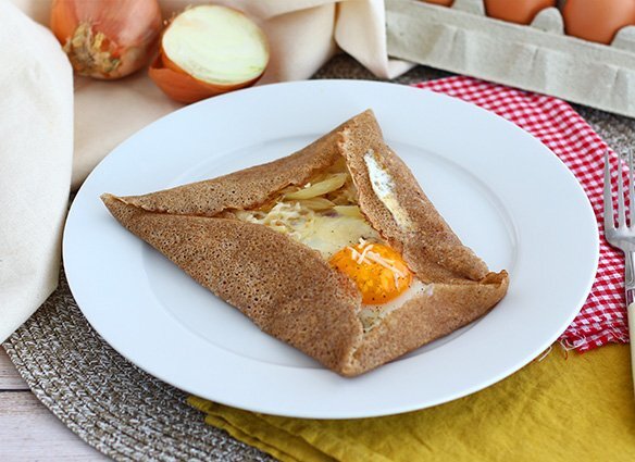 Receita de crepe salgado com fiambre, queijo e ovo