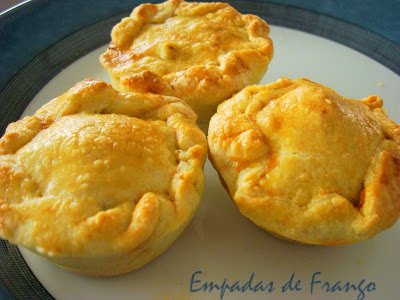 Receita de empadas de frango simples e deliciosas