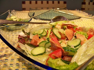 Receita de fatuche (salada árabe) fácil e saudável