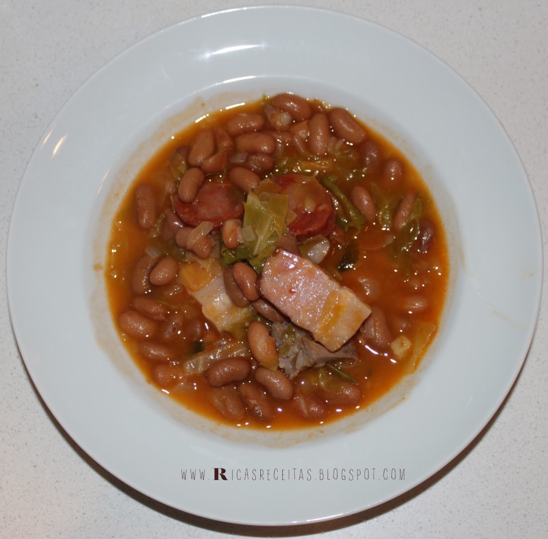 Receita de feijoada: tradicional e saborosa