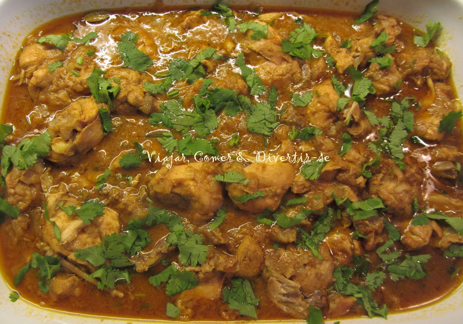 Receita de frango de caril simples e saborosa