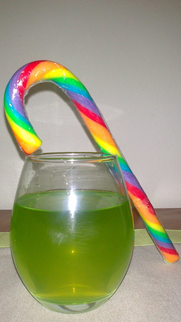 Receita de licor de poejo verde tradicional e fácil