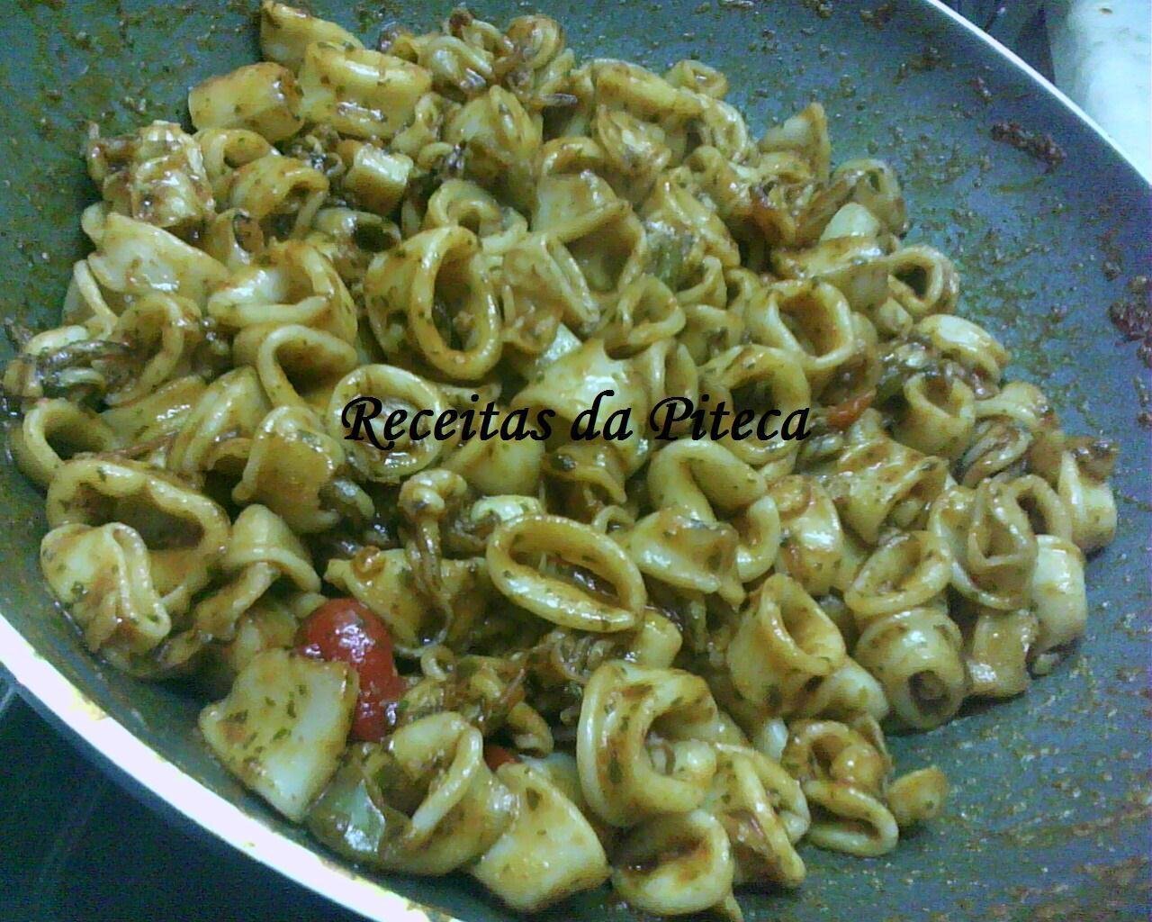 Receita de lulas salteadas simples e saborosas