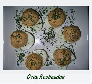 Receita de ovos recheados simples e deliciosos