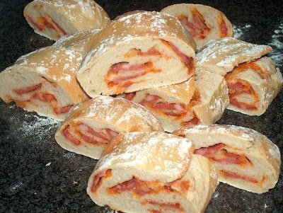 Pão com chouriço - artisan bread - Receita Petitchef