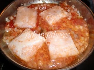Receita de postas de pescada no tacho