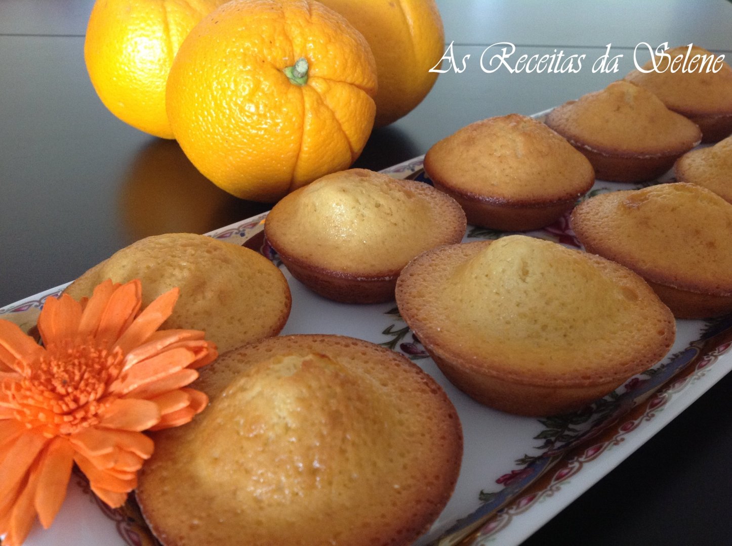 Receita de queques de laranja simples e saborosos