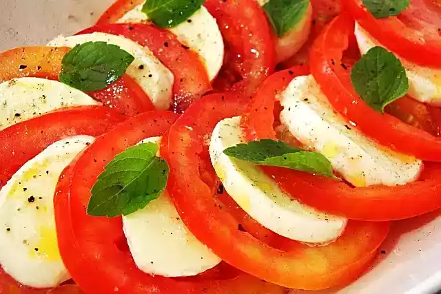 Receita de salada caprese deliciosa