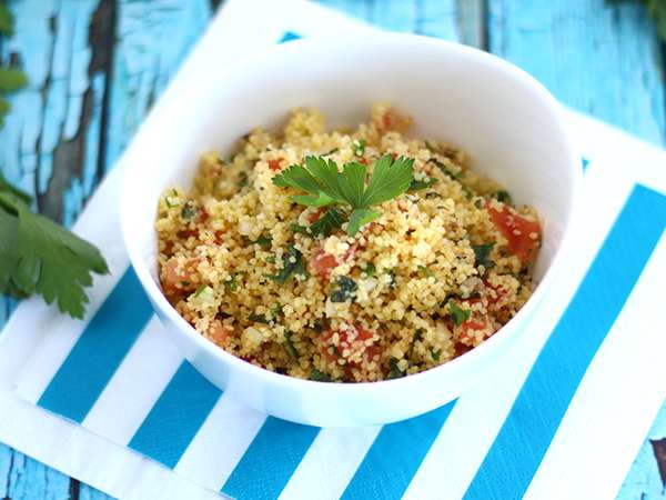 Receita fácil de tabule oriental (vegano)