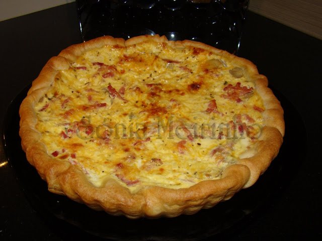 Receita de tarte salgada de fiambre, cogumelos e bacon