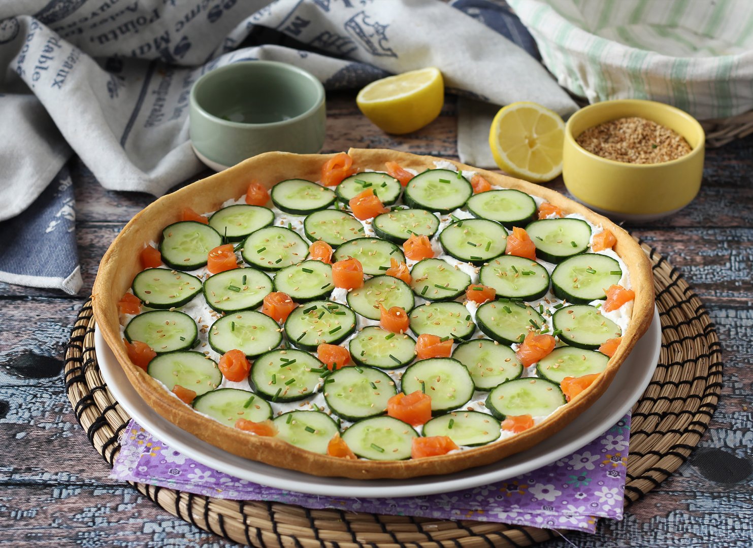 Receita: torta refrescante de ricota, pepino e salmão