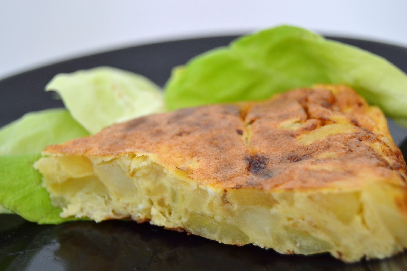 Receita de tortilha de batata vegetariana saudável e simples